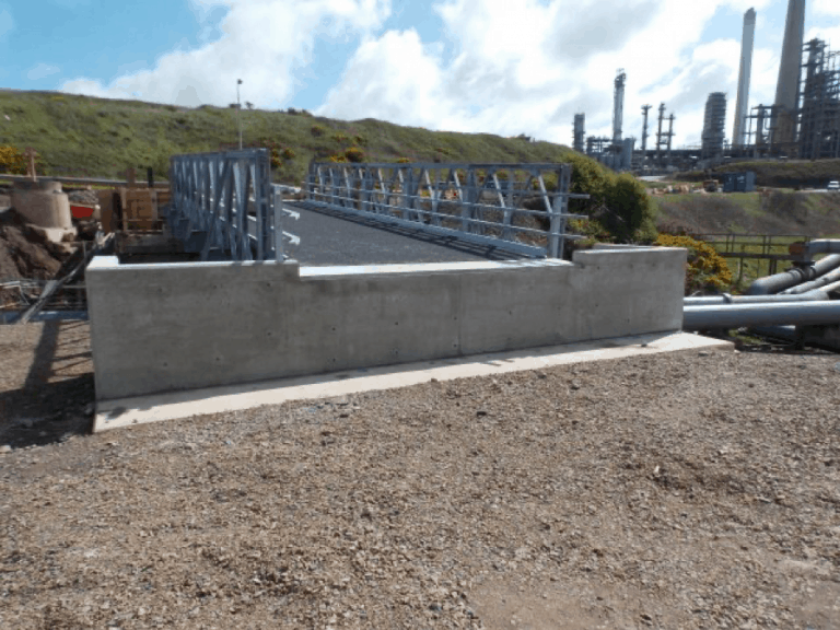 Retaining Walls Solutions | Concrete Walls | A&S Formwork